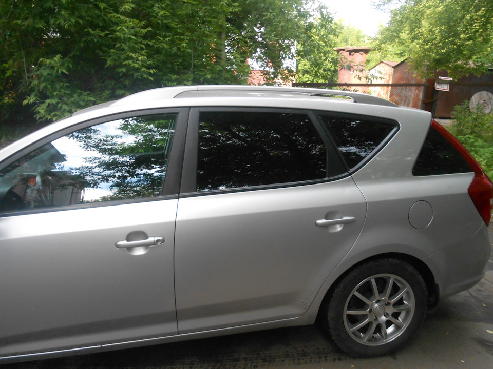 тонировка — KIA Ceed SW (1G), 1,6 л, 2009 года | тюнинг | DRIVE2