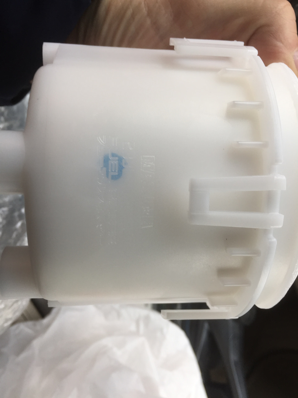 Замена топливного фильтра — Subaru Outback (BP), 2,5 л, 2006 года ...