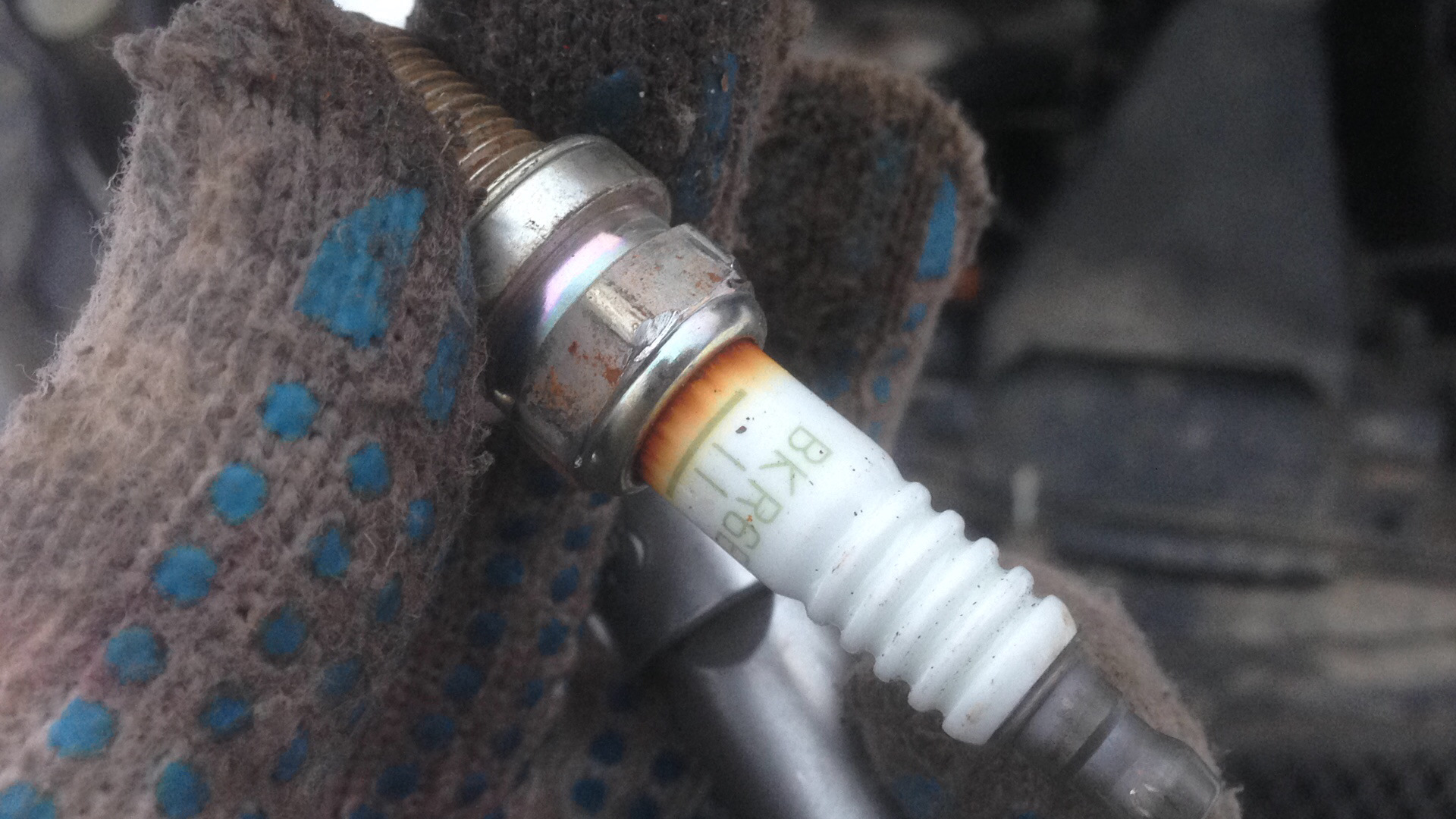 Сильные пропуски из-за свечей — Mitsubishi Lancer IX, 1,5 л, 2006 года ...