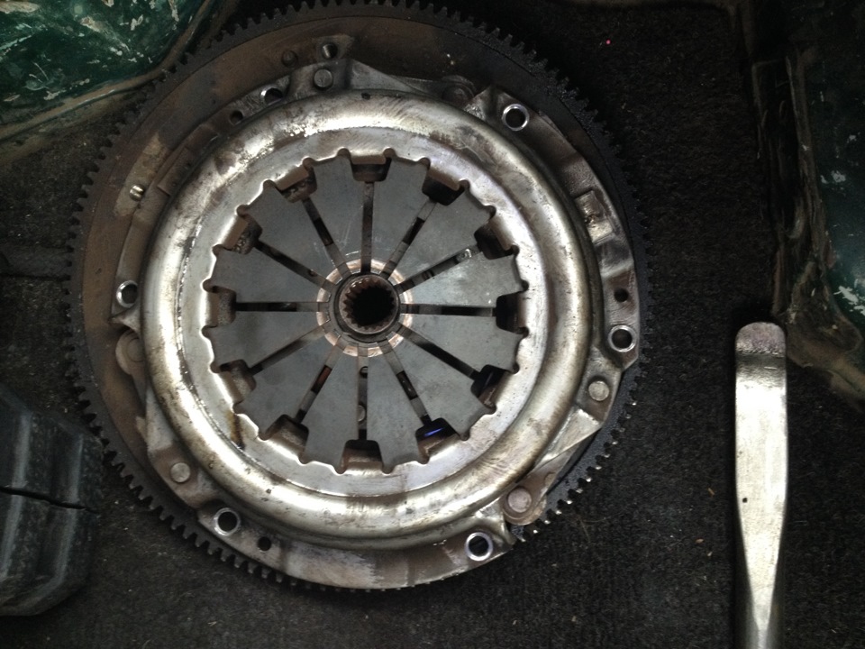 Ну и вот пришло время заезжать на ремонт головы)) — Lada 21093i, 1,5 л ...