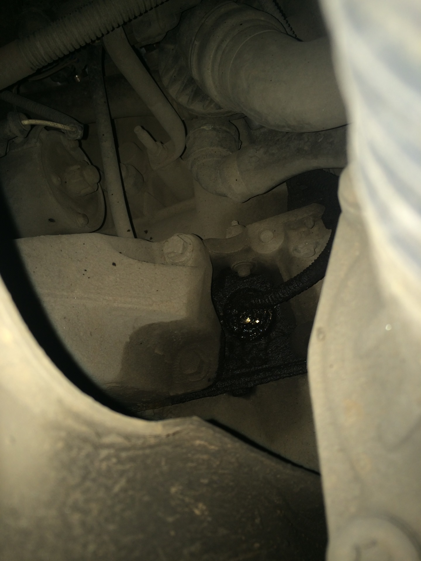 Устранение течи из под электромагнитного клапана. — BMW 1 series (F20 ...