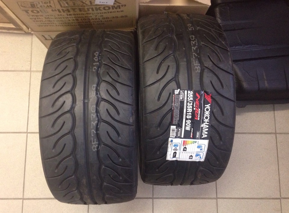 Rear Yokohama Advan Neova AD08R — Toyota Altezza, 2 л, 2000 года | шины | DRIVE2