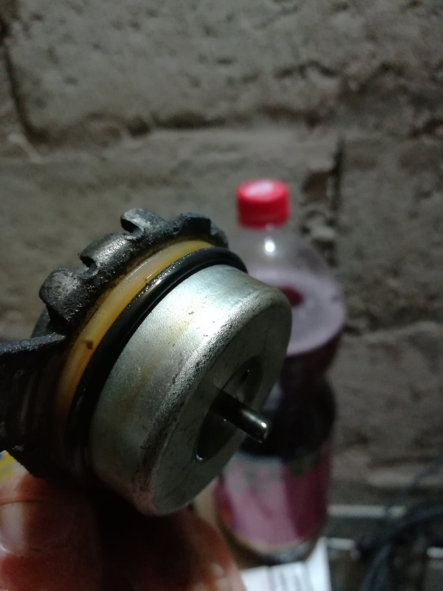 Замена уплотнителей датчика распредвала — Subaru Forester (SH), 2,5 л ...