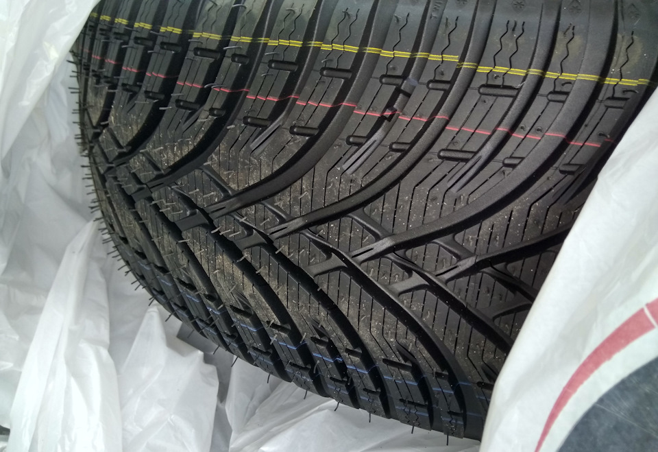 Купил резину на зиму 215\60 R16 — Toyota Camry (XV50), 2,5 л, 2017 года ...