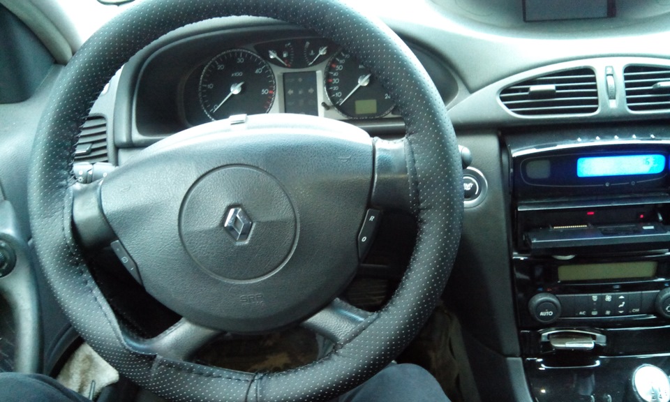 НАКЛАДКА РУЛЬ — Renault Laguna II, 1,9 л, 2001 года | стайлинг | DRIVE2