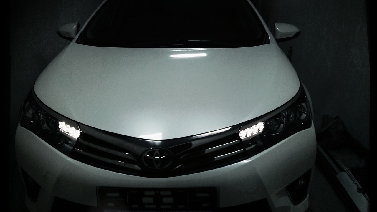 Toyota Corolla (160) 1.6 бензиновый 2013 | Белый перламутр на DRIVE2