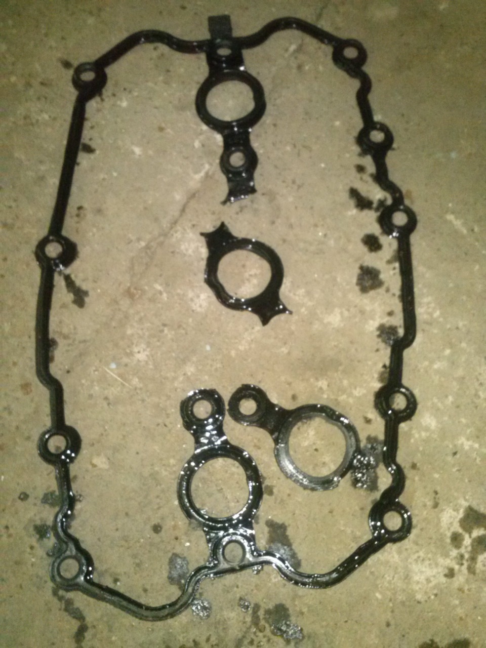 Замена клапана вентиляции картерных газов и прокладки клапанной крышки ...