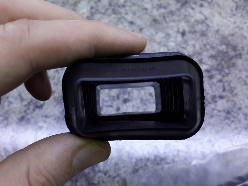 #121 Резиновые уплотнители расширителей арки(широкие).A4638890998 ...