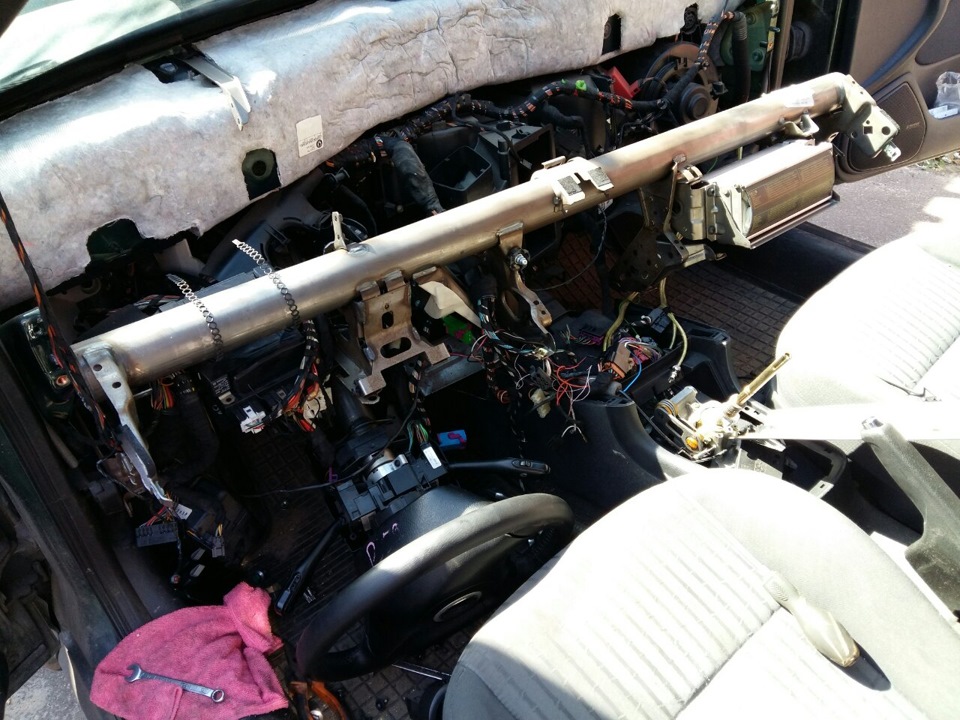 Печка, замена радиатора. — Skoda Octavia A4 Mk1, 1,8 л, 2002 года ...
