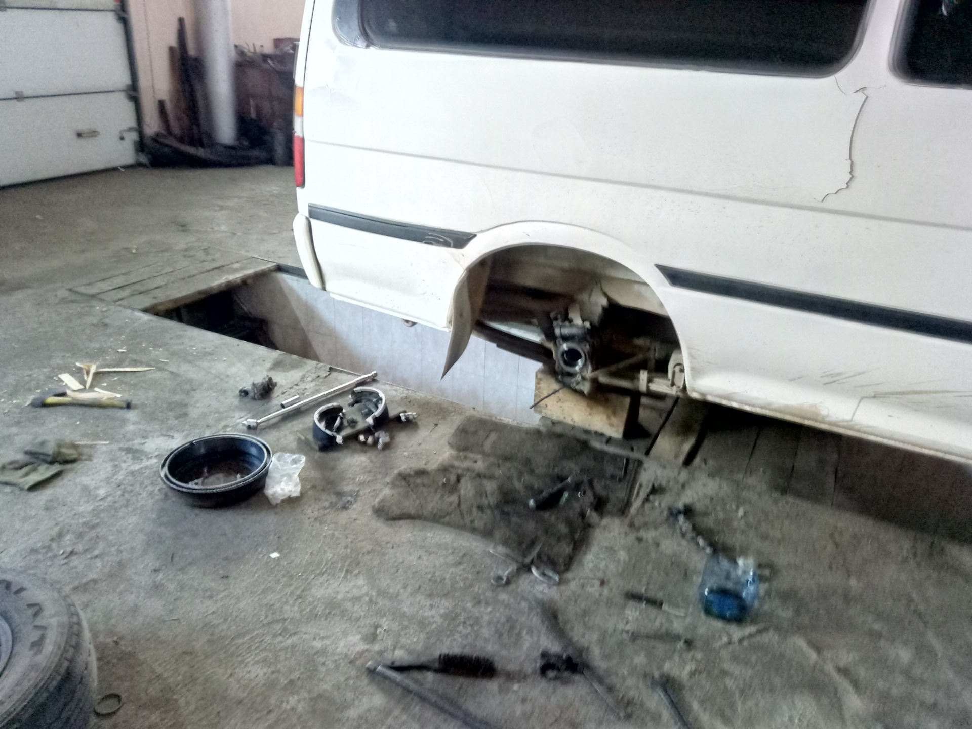 Ревизия и ремонт ходовки. — Toyota HiAce (H100), 3 л, 2001 года ...