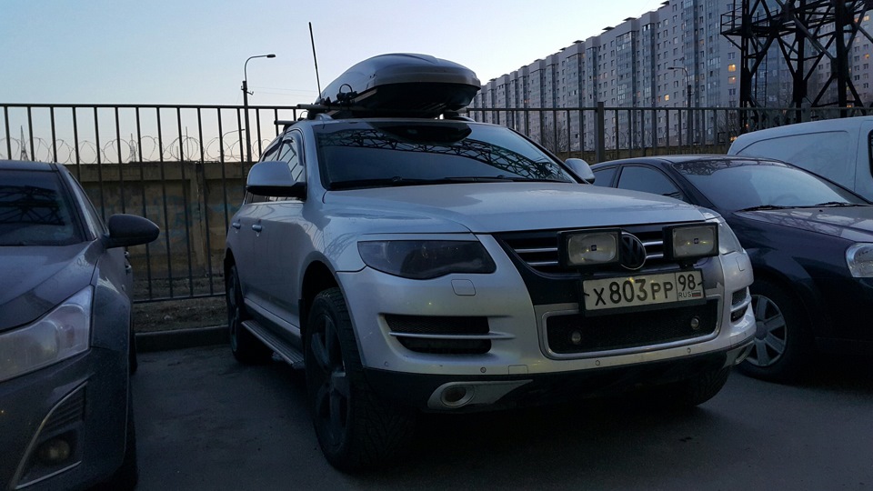 Черные маски фар готовы — Volkswagen Touareg (1G), 3 л, 2008 года ...