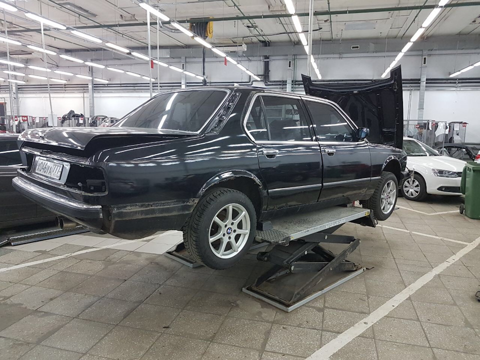 Понеслась — BMW 7 series (E23), 2,8 л, 1985 года | кузовной ремонт | DRIVE2