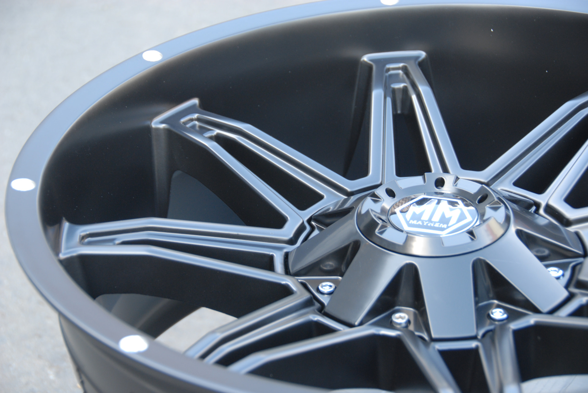 Mayhem 8090 R22 P.C.D.165,1х8 / 170х8 ET-6 9,5J DIA130,8 — Moscow ...