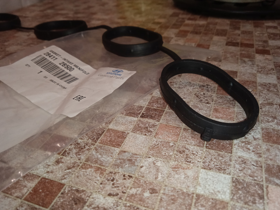 Облом болта на ровном месте, головка ГБЦ G4FA, восстановление болтового ...