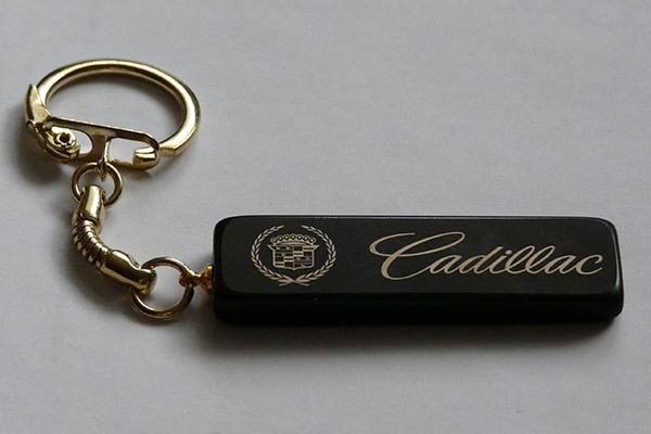 Продаю брелок Cadillac — DRIVE2