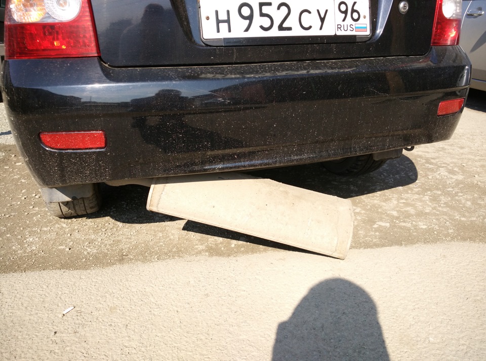 Прощай глушитель. — Lada Приора хэтчбек, 1,6 л, 2009 года | поломка ...