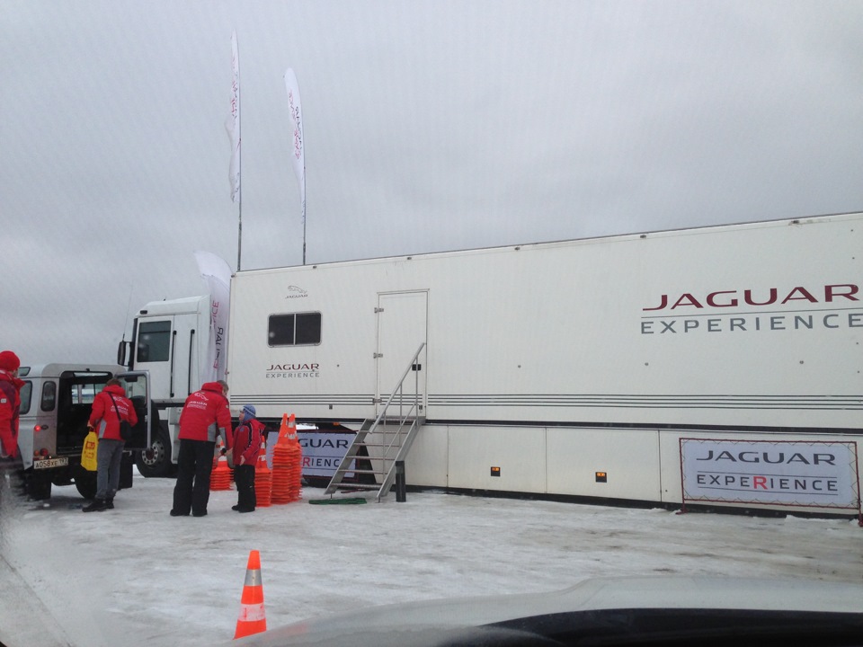 Jaguar Drive Experience — Jaguar XF (1G), 3 л, 2012 года | тест-драйв ...