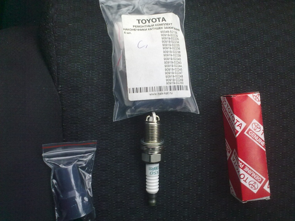 замена свечеи — Toyota Avensis II, 2 л, 2004 года | своими руками | DRIVE2