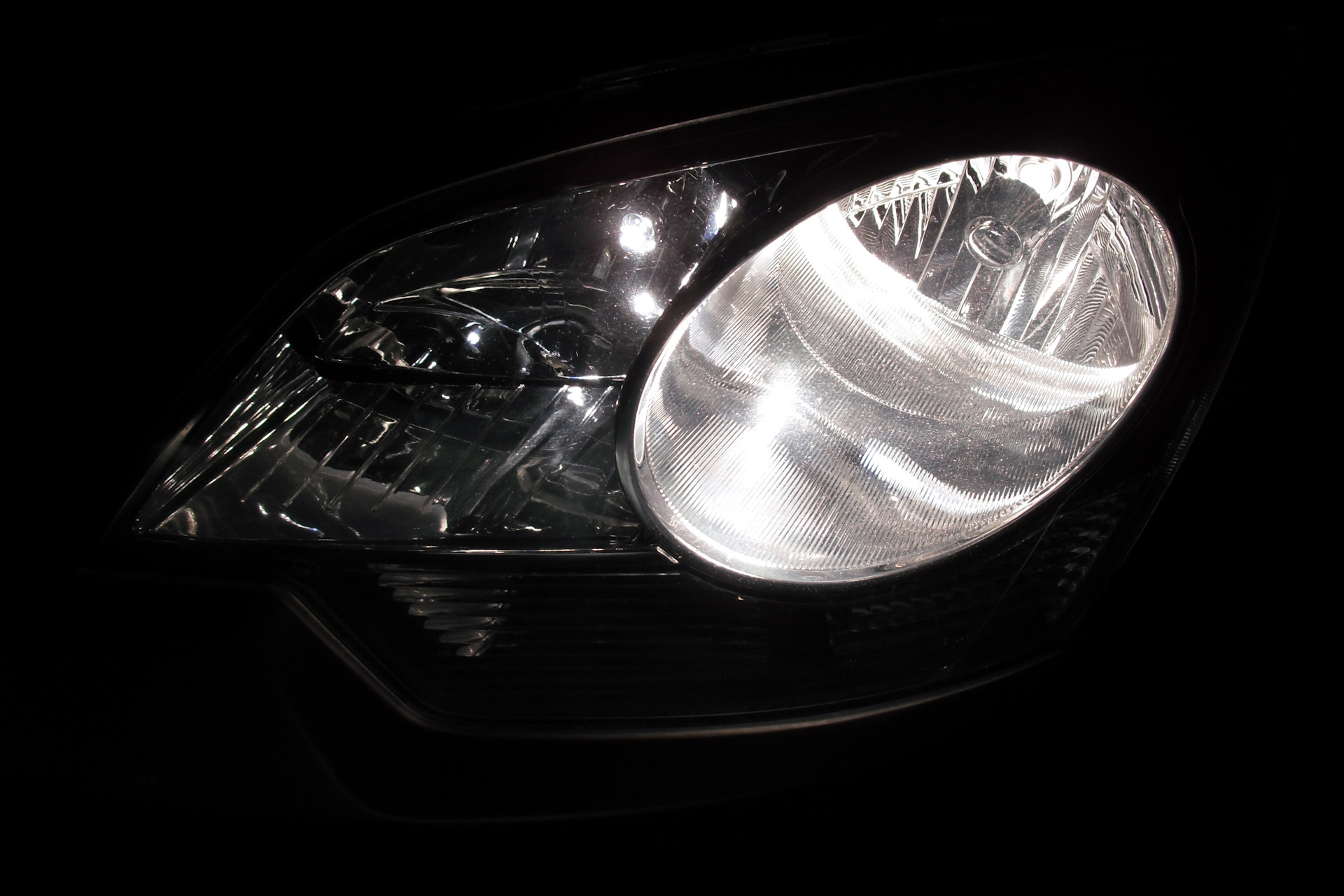 Лампы Philips Crystal Vision — Opel Antara, 2,4 л, 2013 года ...