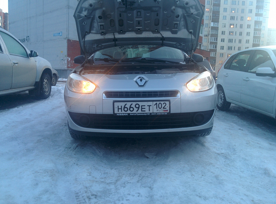 Лампы Philips Racing Vision +150 — Renault Fluence, 1,6 л, 2011 года ...