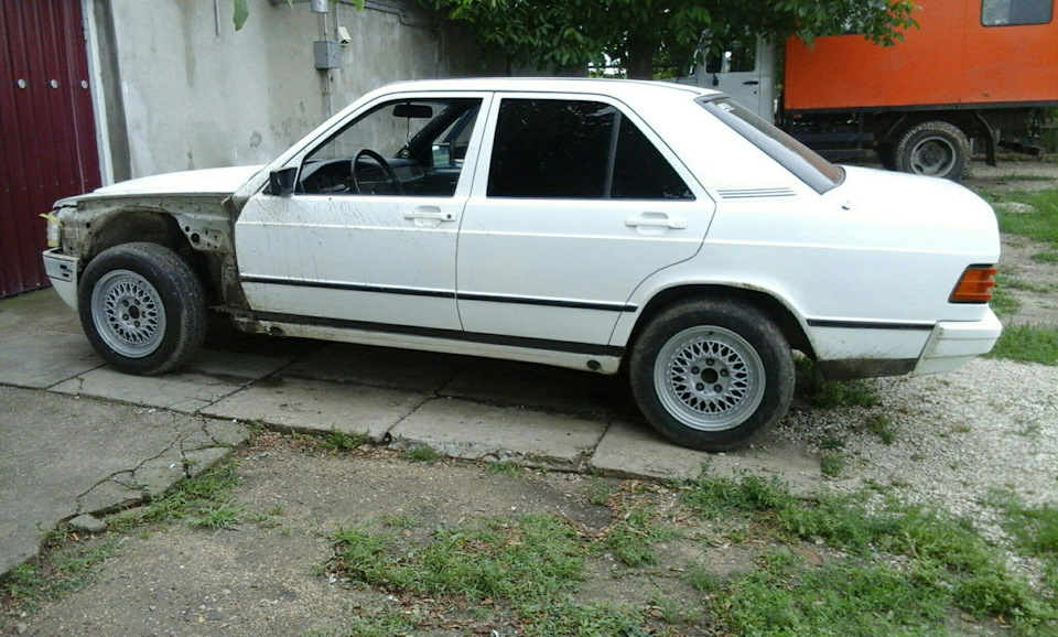 CMS24 — Mercedes-Benz 190 (W201), 2,3 л, 1986 года | колёсные диски ...