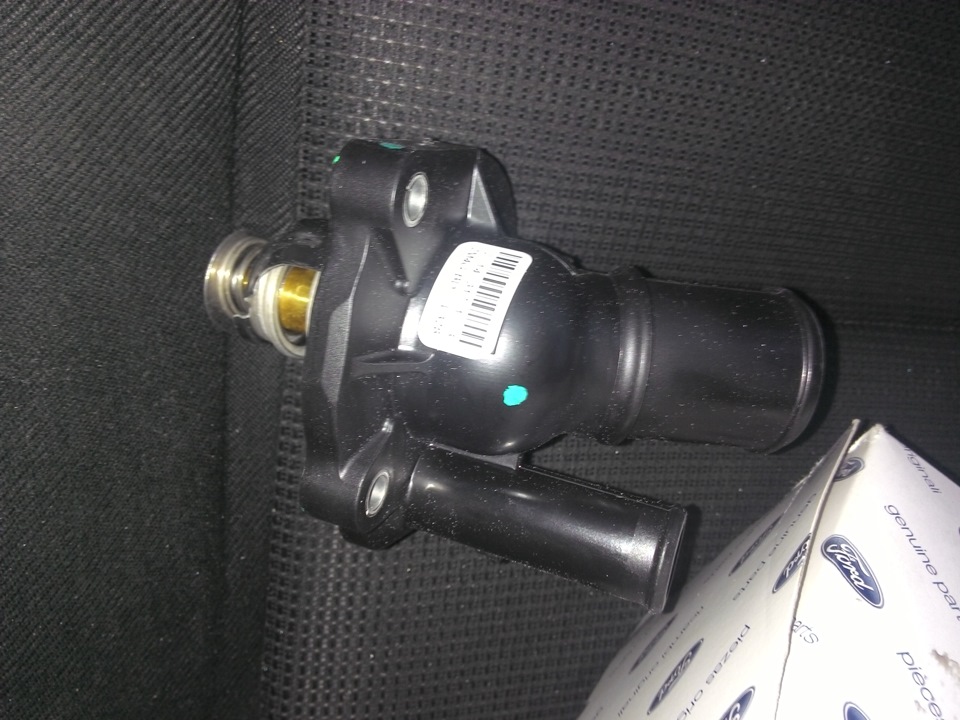 17) Замена термостата на форд 1475495 — Mazda 6 (1G) GG, 2 л, 2005 года ...