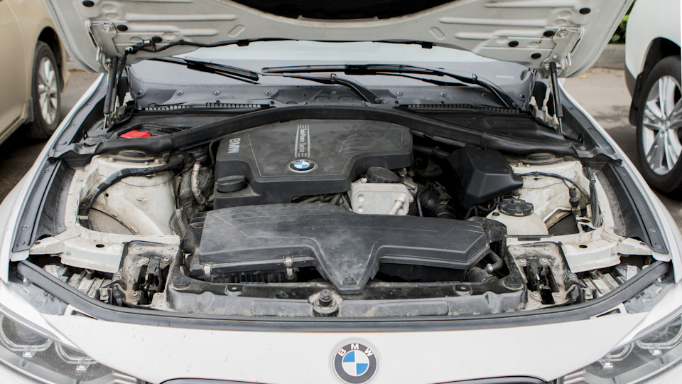 Пластмассовый завод. Добавляем пластика под капотом. — BMW 3 series ...