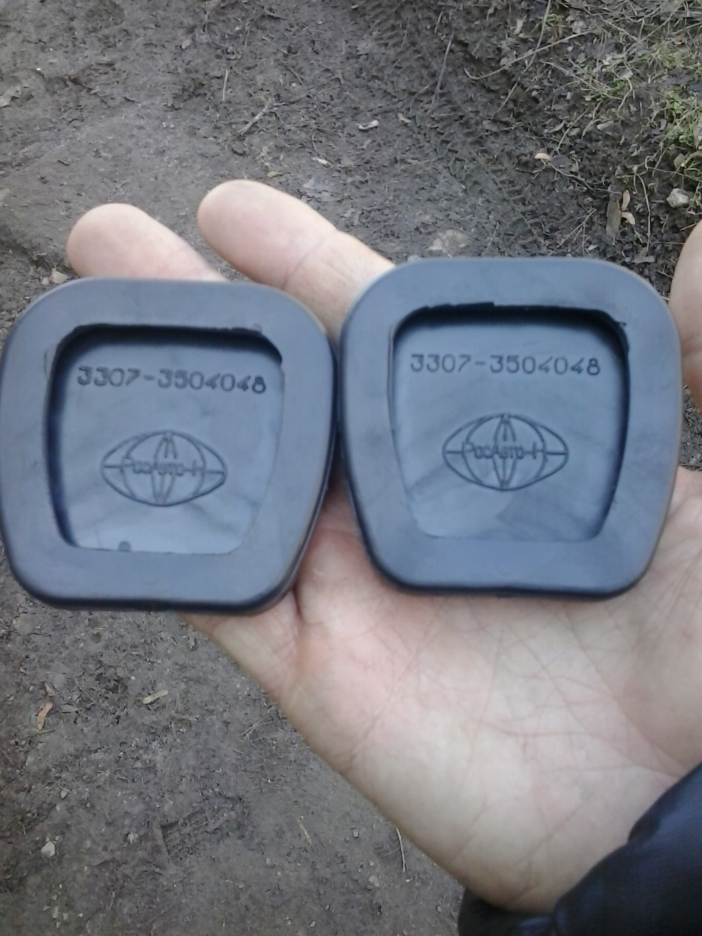 Накладки на педали (резинки) сцепления и тормоза от ГАЗ-3302/3307 — Lifan Solano I, 1,6 л, 2013 ...