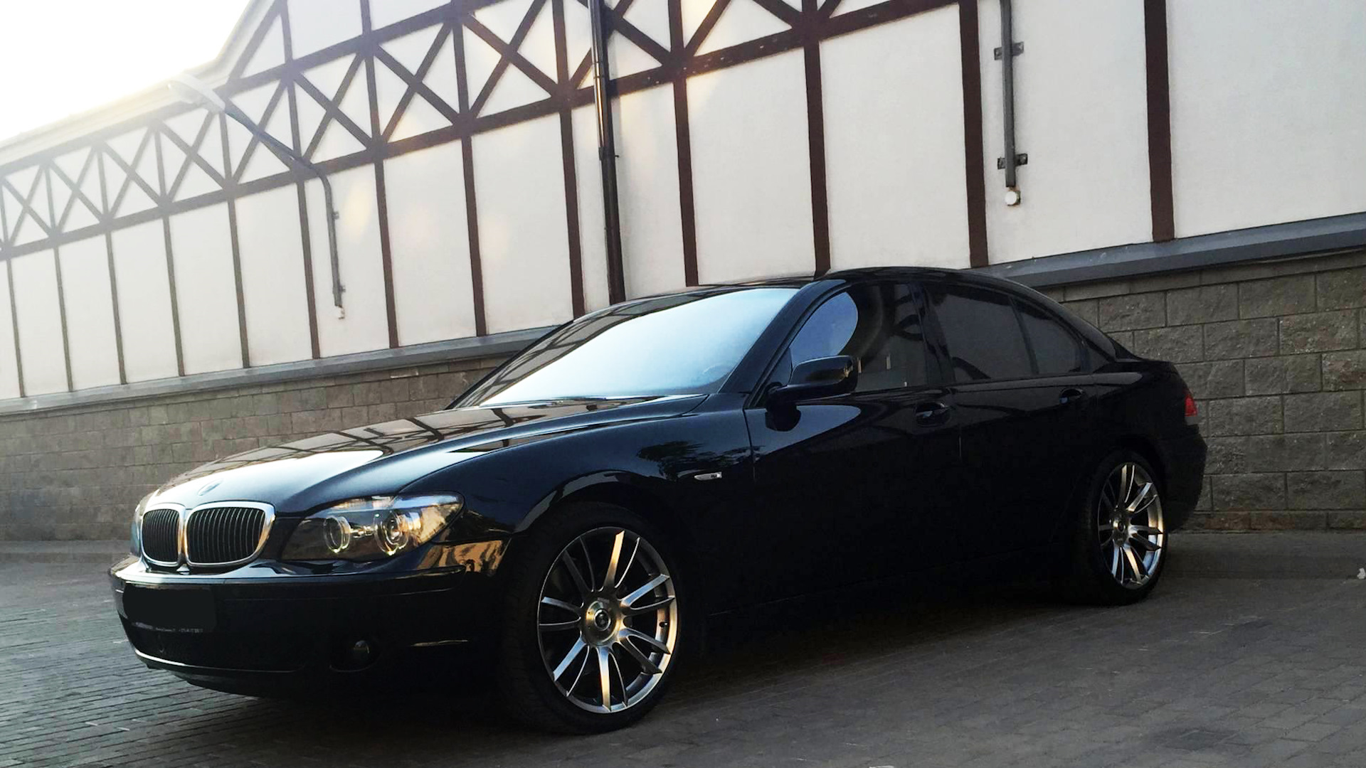 BMW 7 series (E65/E66) 4.8 бензиновый 2006 | INDIVIDUAL на DRIVE2