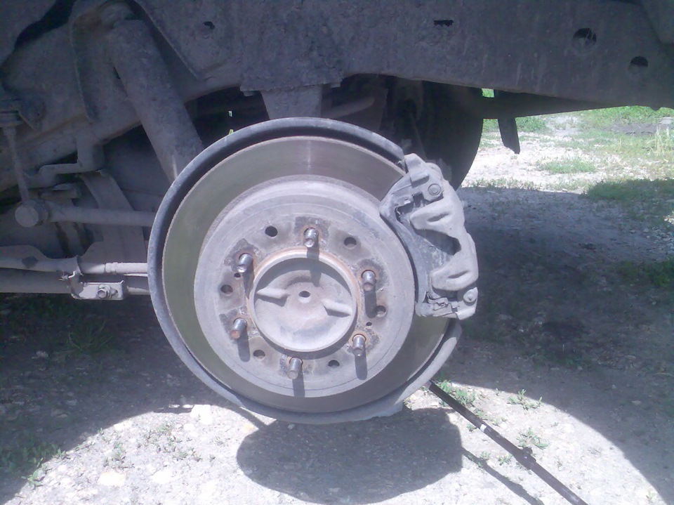 Покраска суппортов, смазка направляющих — Toyota Land Cruiser Prado 120 ...