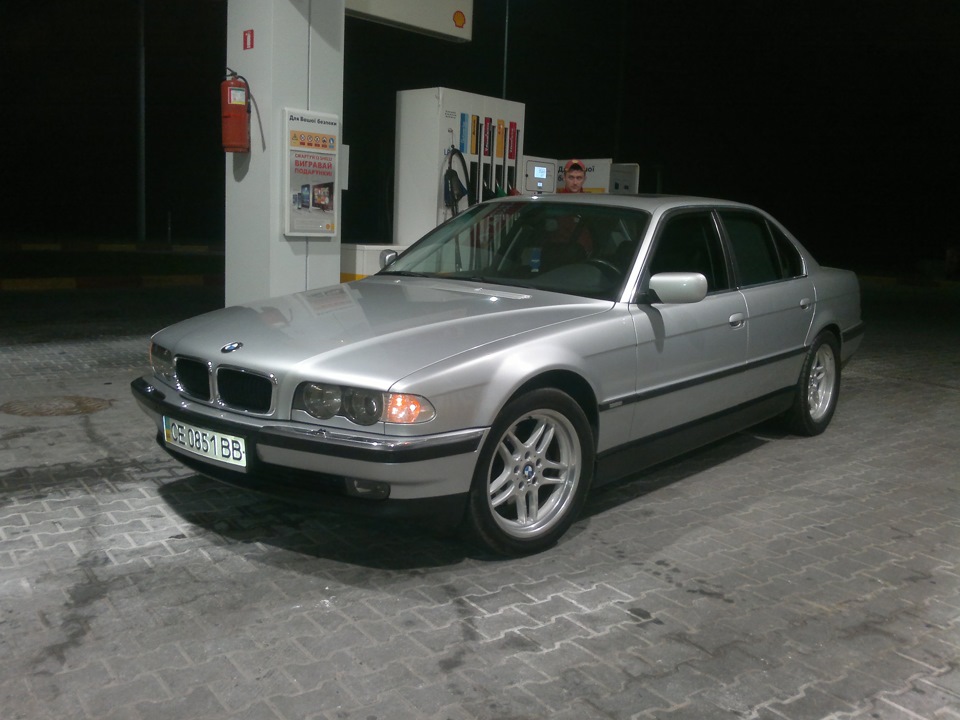 Небольшой Drop — пружины H&R -30 — BMW 7 series (E38), 3 л, 2001 года | тюнинг | DRIVE2