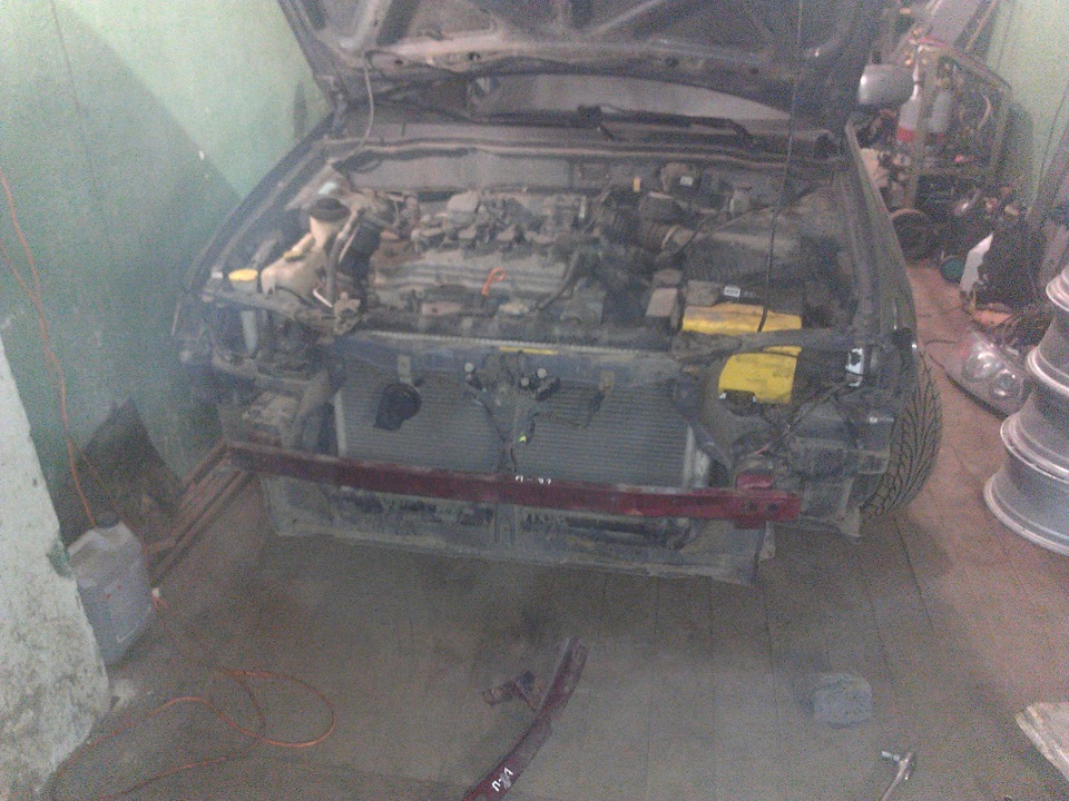 Замена бампера — Nissan Almera II (N16), 1,5 л, 2003 года | своими ...