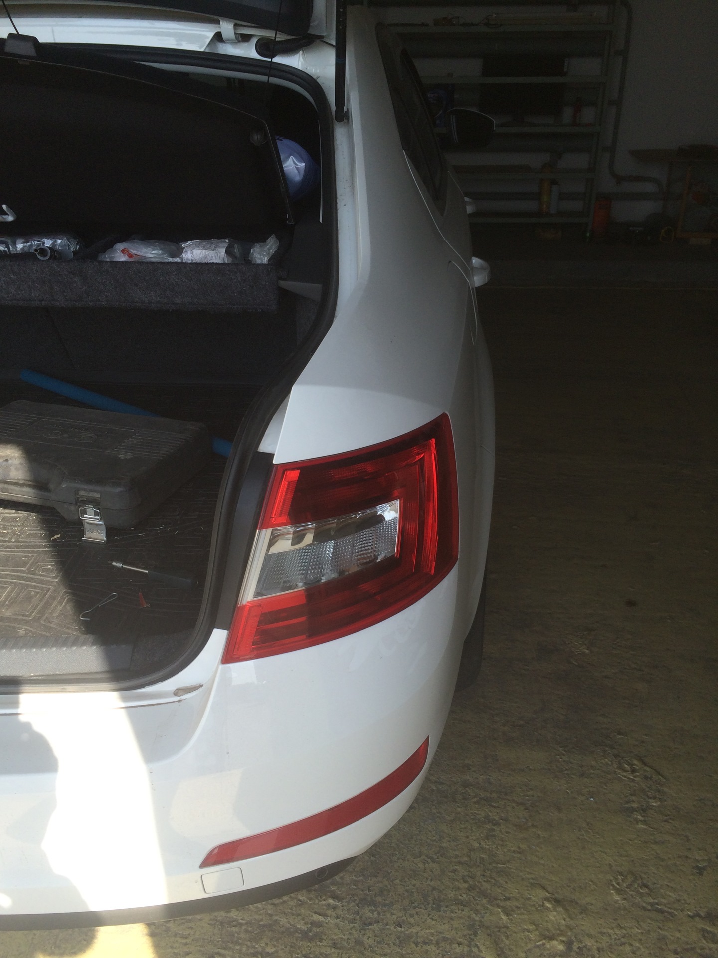 снова лампочка! — Skoda Octavia A7 Mk3, 1,4 л, 2014 года | своими ...