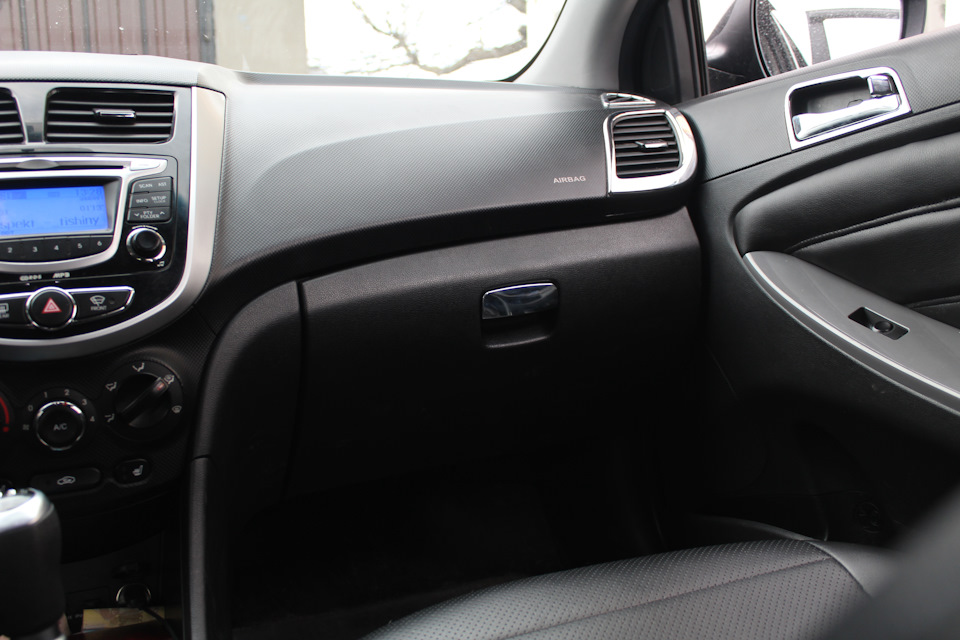 Еще немного китая в салон — Hyundai Accent (4G), 1,4 л, 2012 года ...