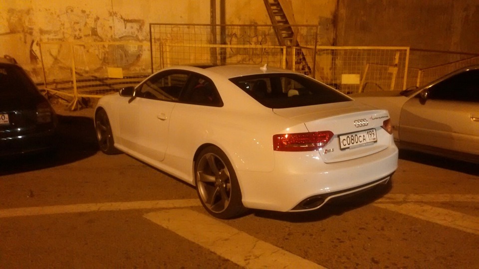 GTI vs Audi RS5 450 Hp — Volkswagen Golf GTI Mk6, 2 л, 2011 года | покатушки | DRIVE2