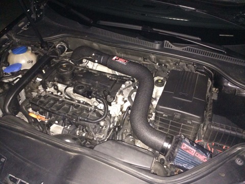 06F103925J Защитный кожух впускного коллектора VAG | Запчасти на DRIVE2