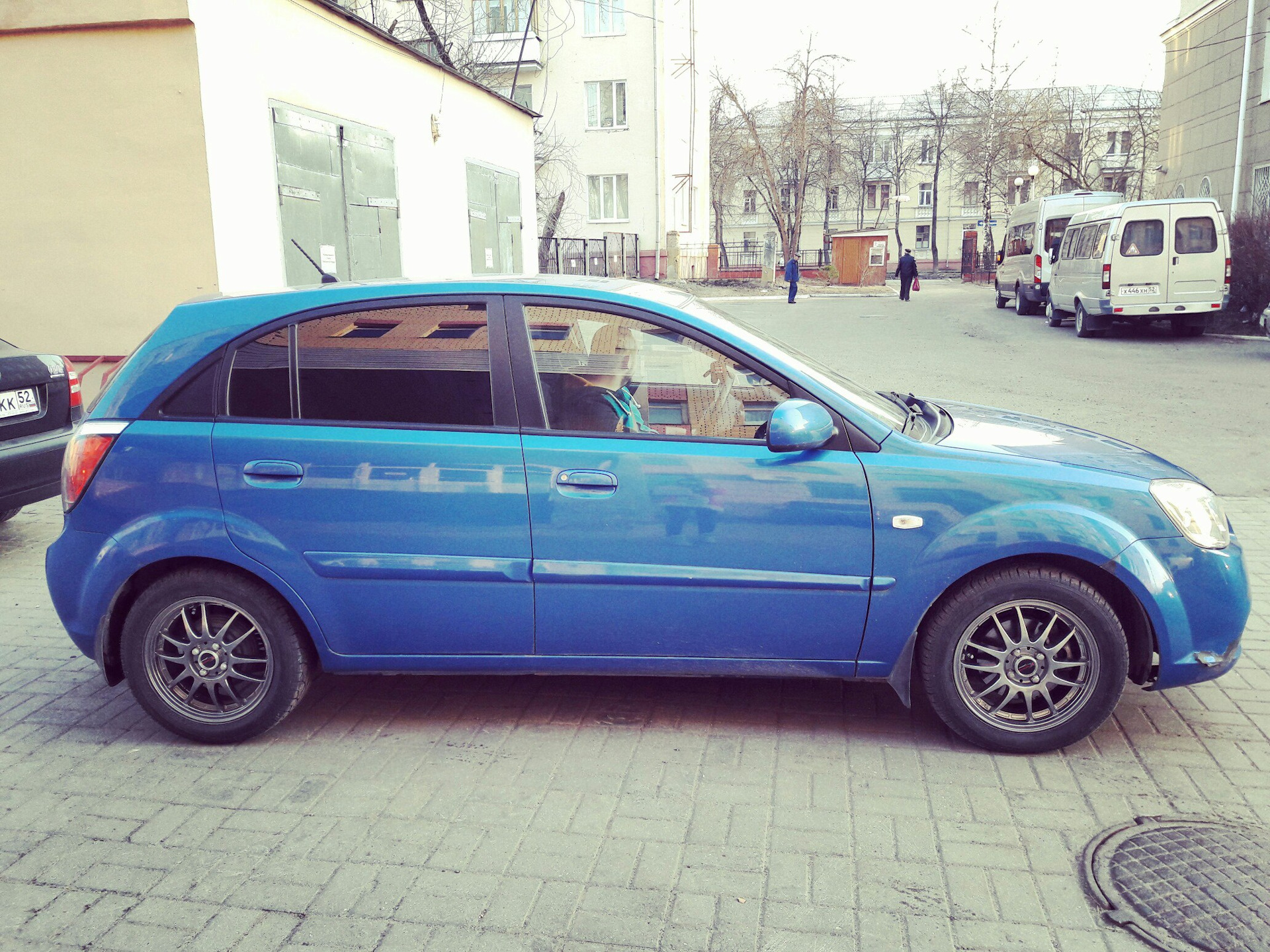 Переобуваемся! — KIA Rio 5-door (2G), 1,4 л, 2011 года | колёсные диски ...