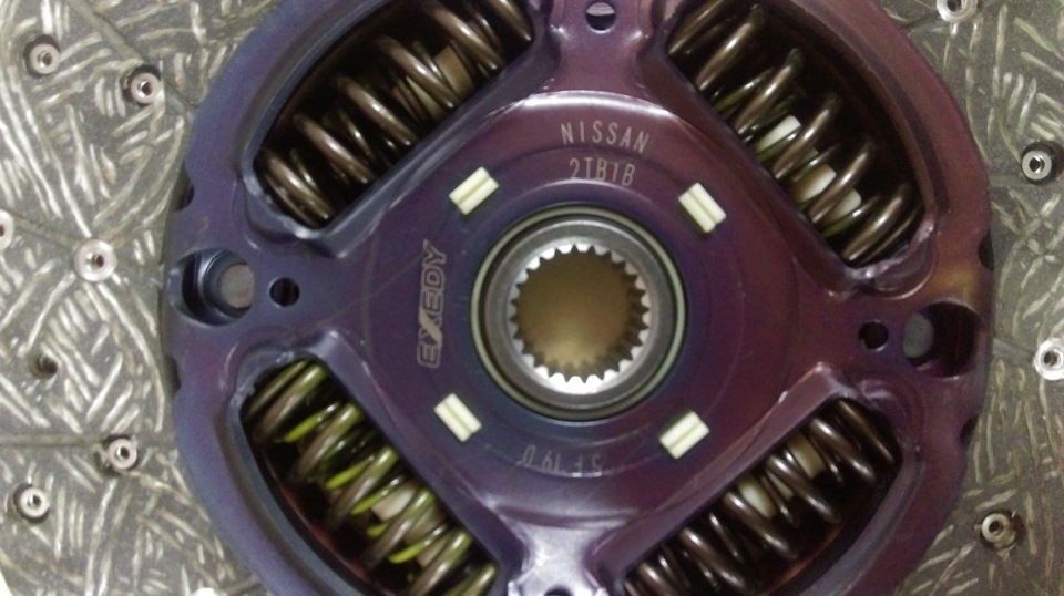 ТО-9 + замена крестовины, замена сцепления — Nissan NP300, 2,5 л, 2010 ...