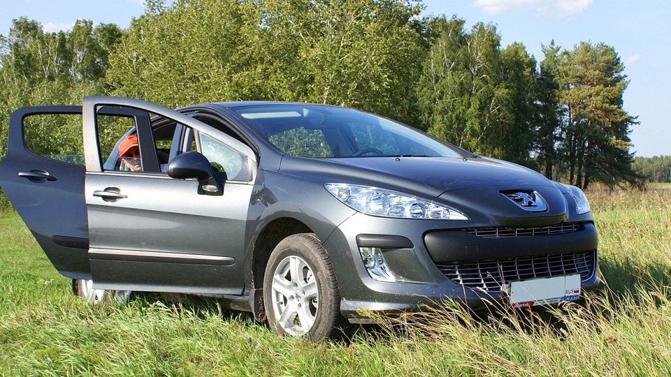 Peugeot 308 (1G) 1.6 бензиновый 2008 | Grey Shark на DRIVE2