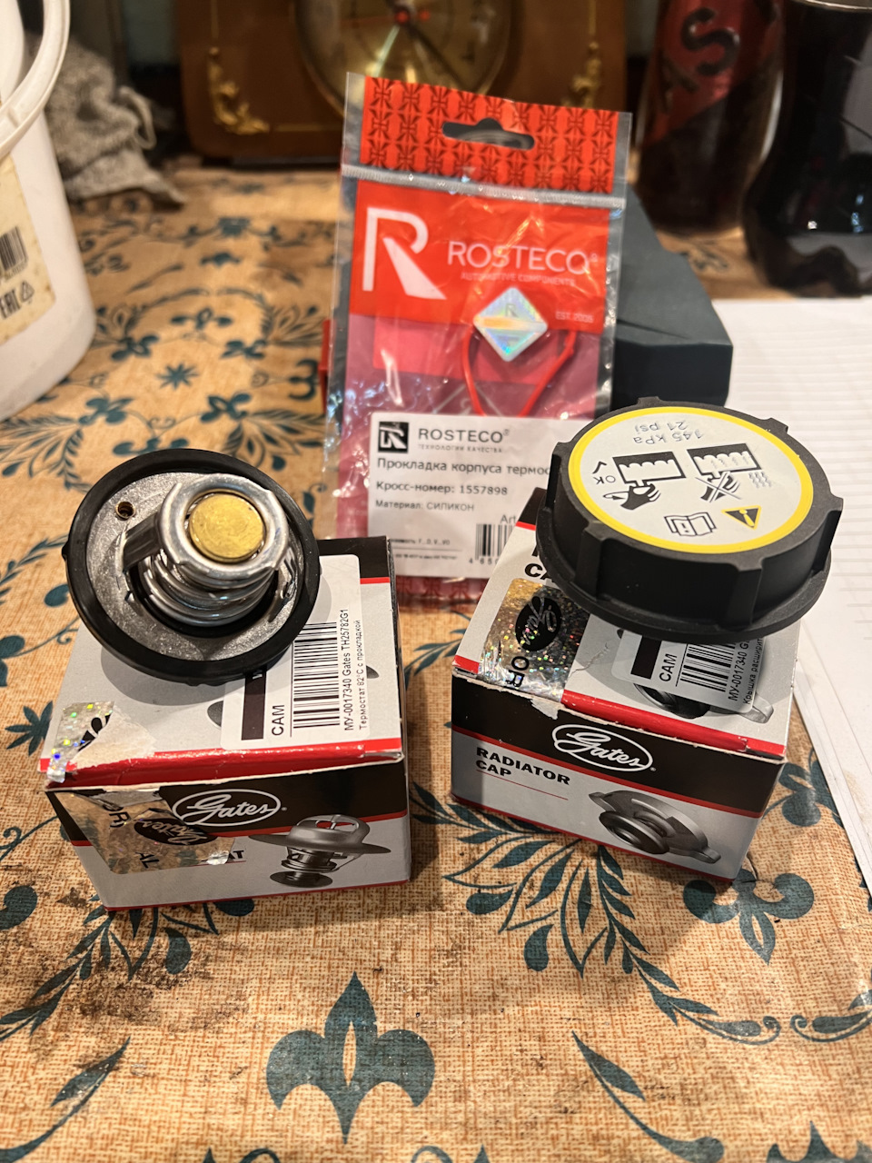 Замена термостата — Ford Focus Sedan II, 1,6 л, 2011 года | поломка ...