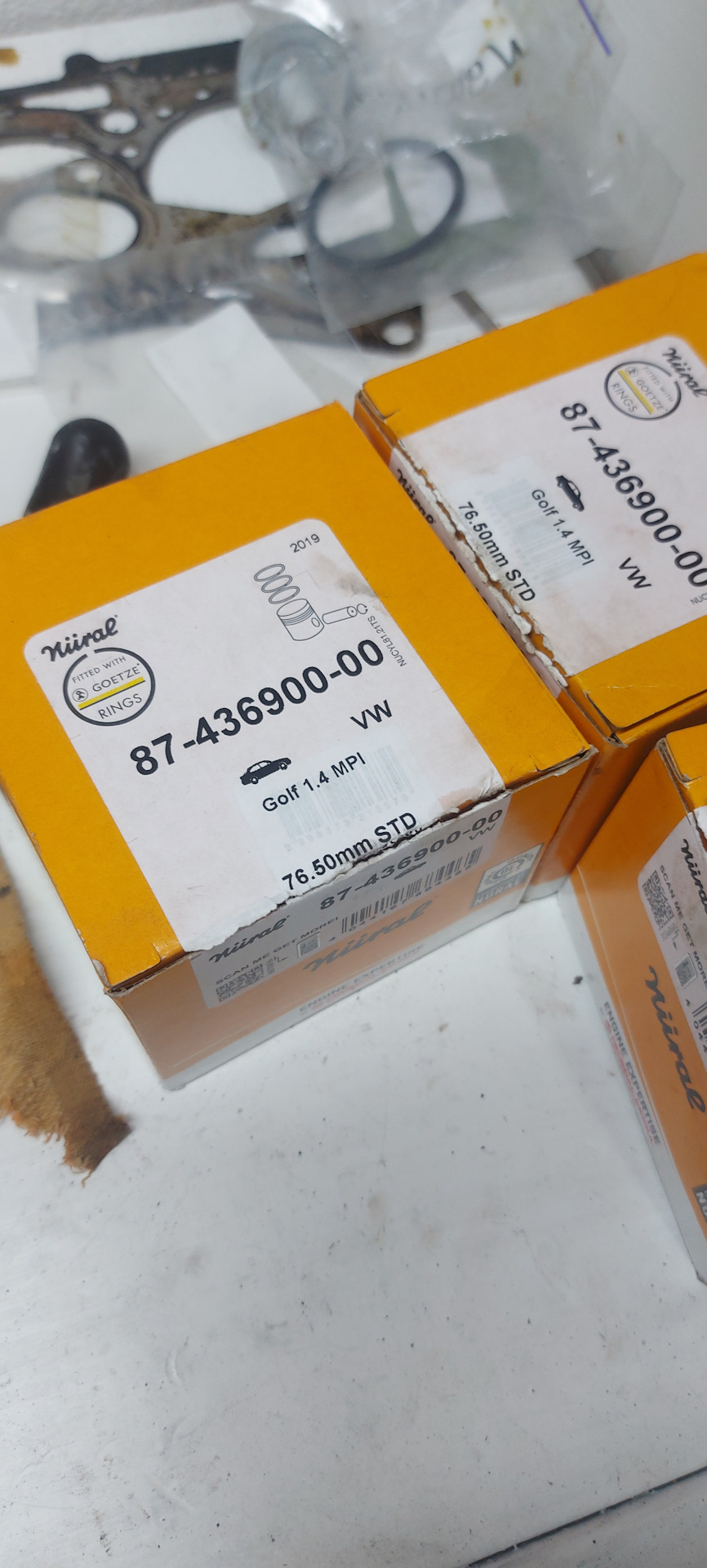 8743690000 поршни комплект 1ц VAG 1,4 16V (BCA, BKY) d76,50 STD 1,2-1,2 ...