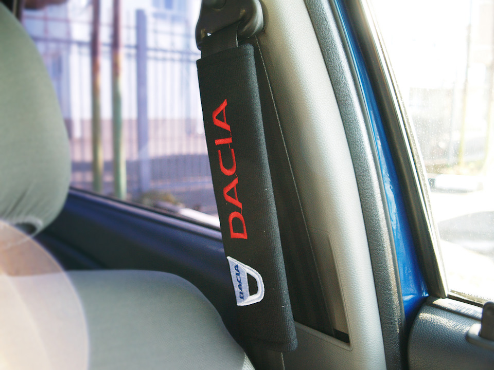 Накладки на ремень безопасности DACIA. — Dacia Logan (1G), 1,4 л, 2006 ...