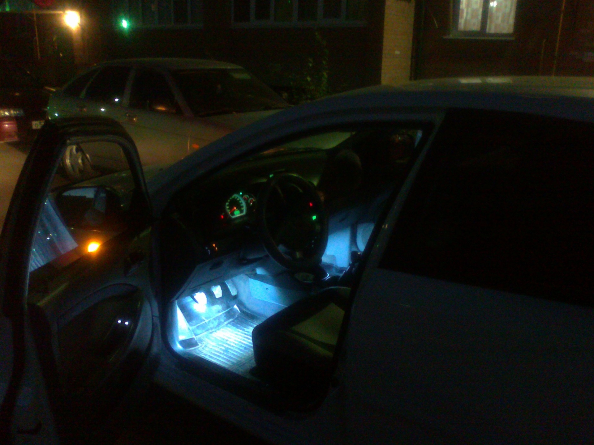 не большое вмешательство — Chevrolet Lacetti 5D, 1,4 л, 2010 года ...