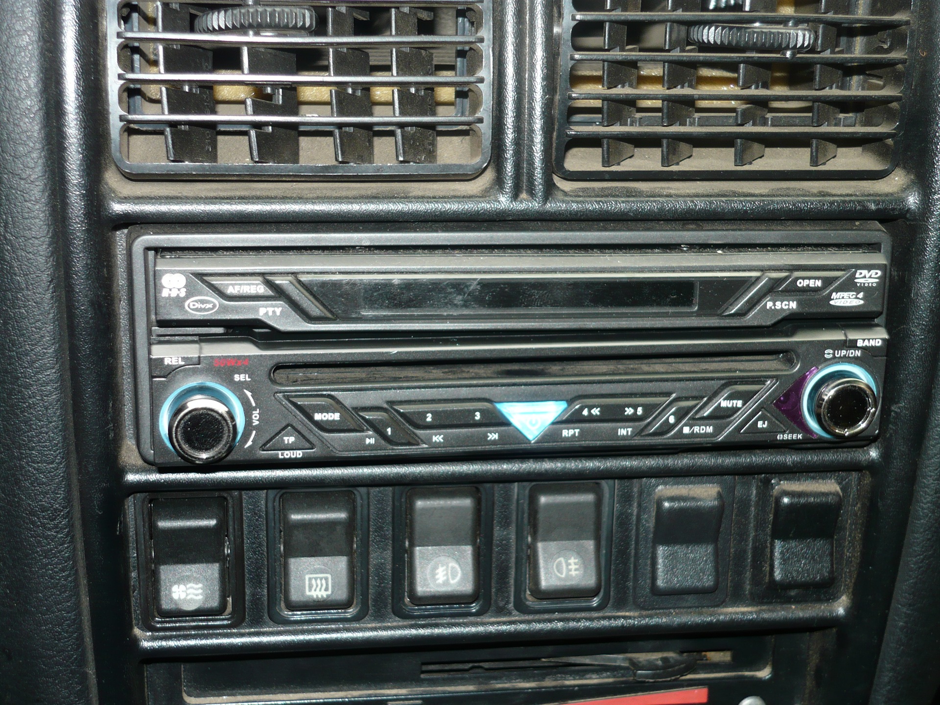Немного фоток — ГАЗ 3110, 2003 года | фотография | DRIVE2