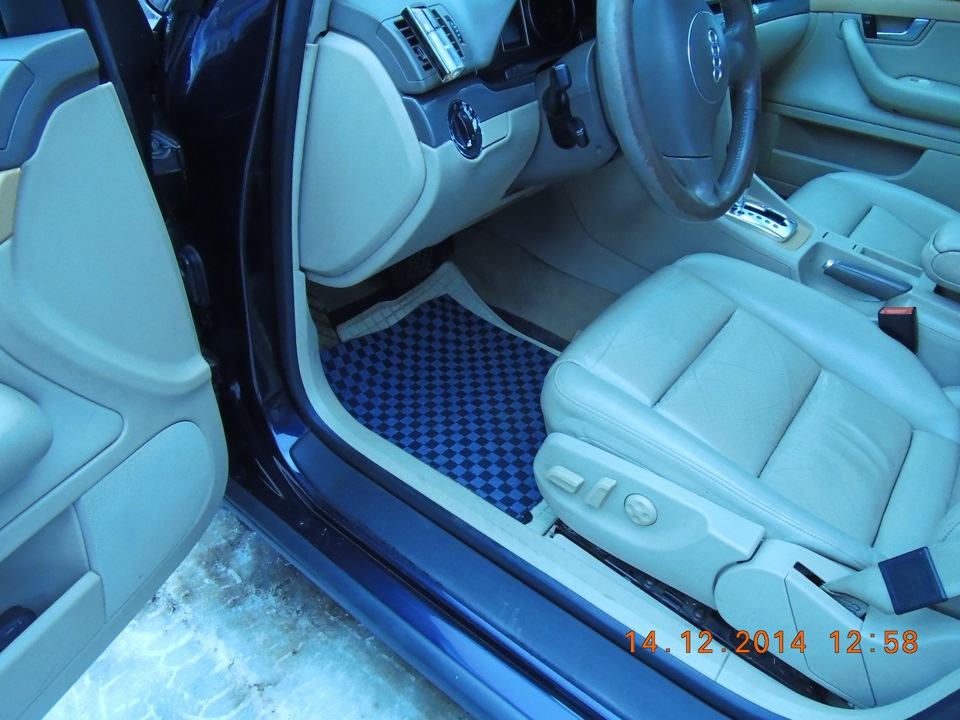 Влаговпитывающие коврики — Audi A4 (B6), 1,8 л, 2003 года | аксессуары ...