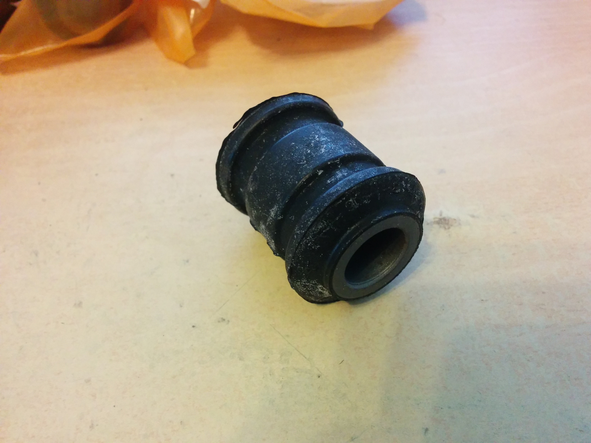 Продам сайлентблоки рычага Hyundai/Kia 55227-2D000 — Toyota Corolla ...