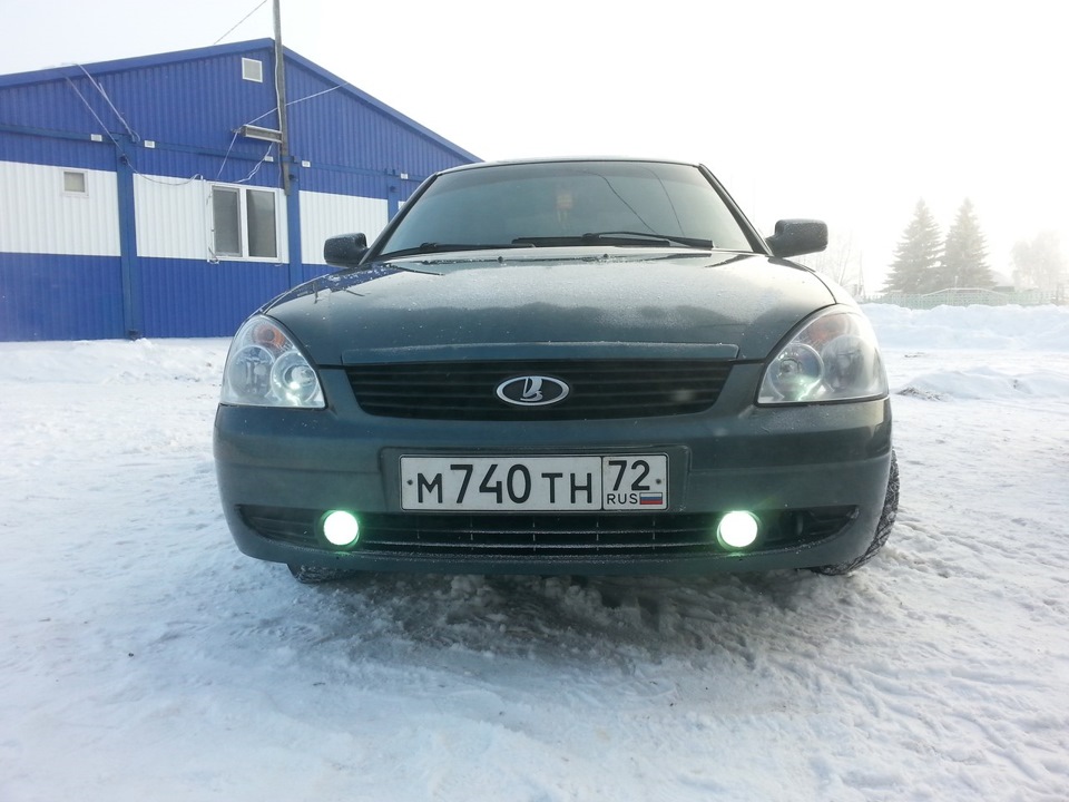 последний день с тонировкой — Lada Приора хэтчбек, 1,6 л, 2010 года ...