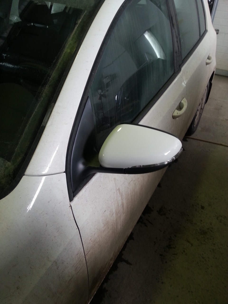 Новое зеркало — Volkswagen Golf Mk6, 1,6 л, 2012 года | визит на сервис ...