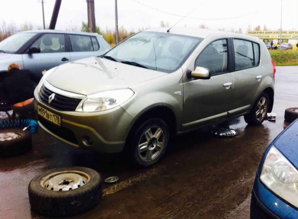 Переобулась) — Renault Sandero 1G, 1,6 л, 2011 года | шины | DRIVE2