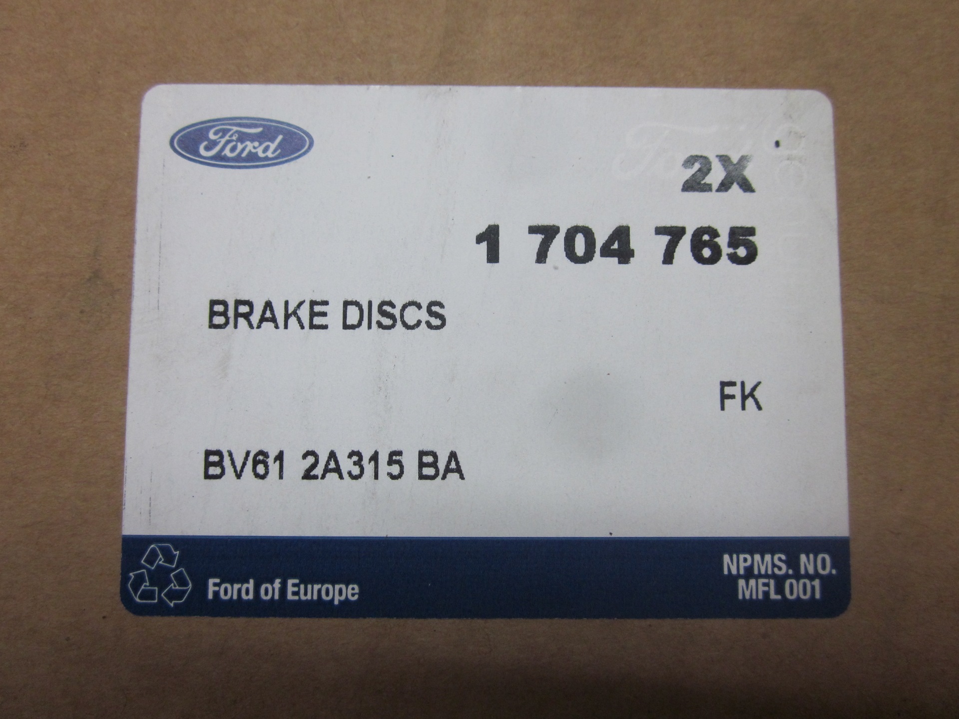 Brake discs & brake pad kit rear — Ford Focus Sedan III, 1,6 л, 2012 ...